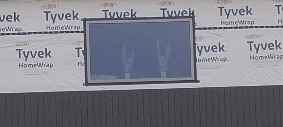 Large Picture Window, Affordable Luxury, Pros and Cons