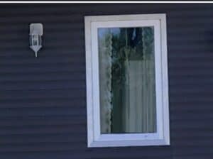 Large Picture Window, Affordable Luxury, Pros and Cons