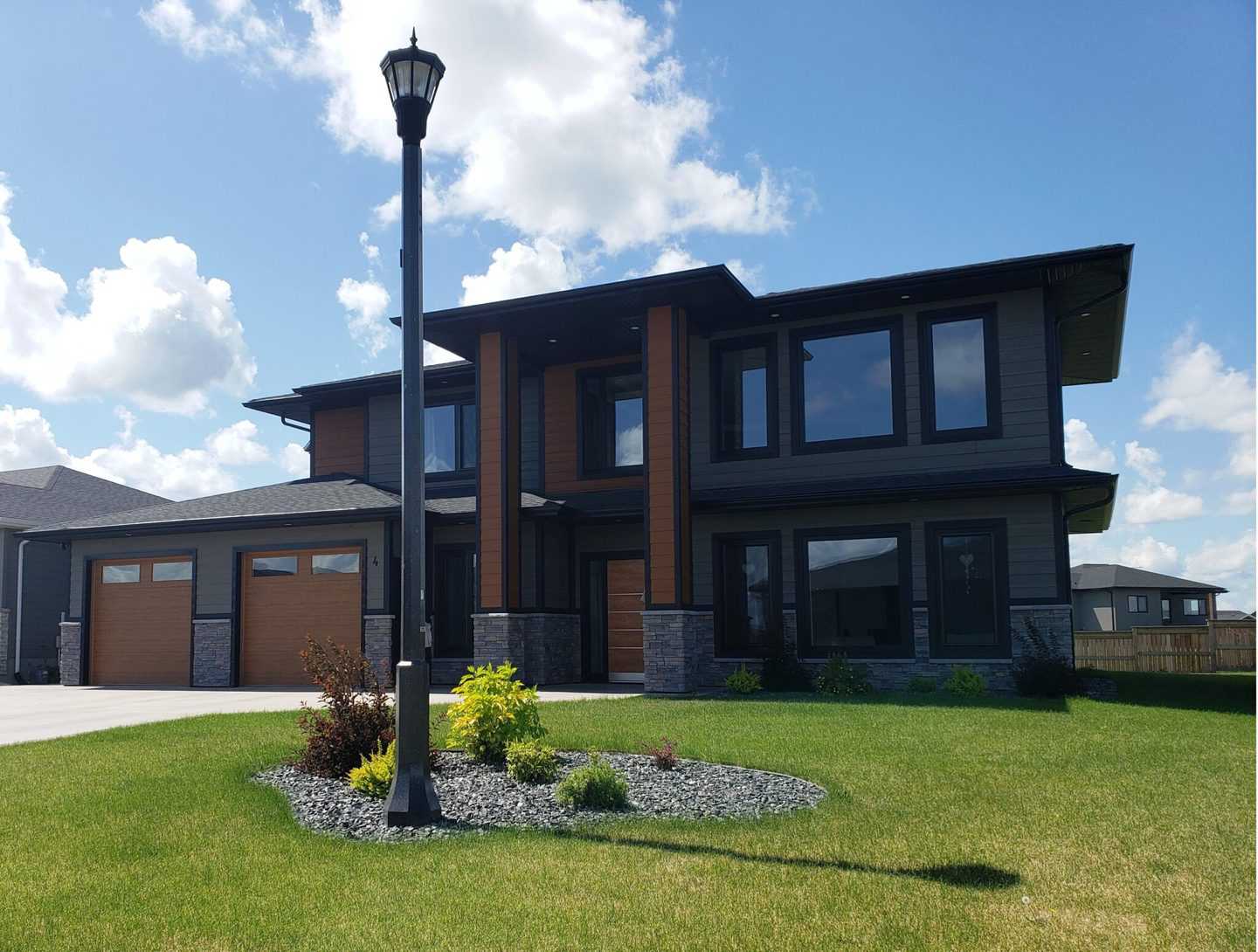 Tilt and Turn Windows, Modern, Simple yet Functional